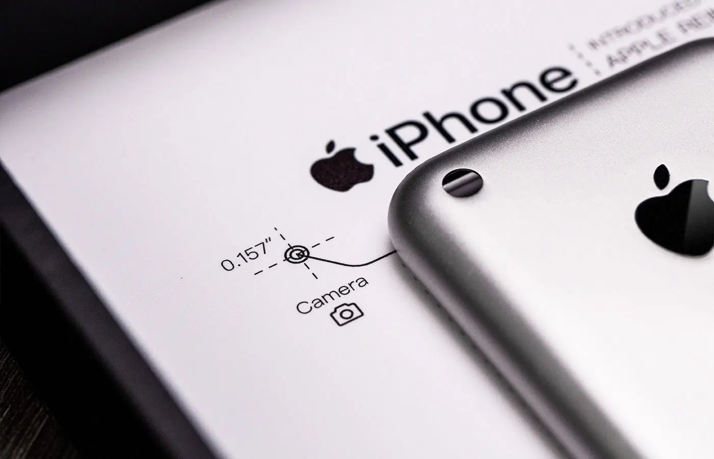 GRID 1: khi iPhone 1 được đóng khung đem bán - ONTOP.vn